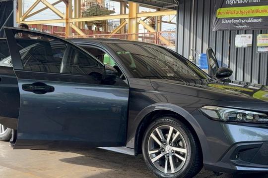 รับจ้างขับรถพาเที่ยว (เสาร์ อาทิตย์)